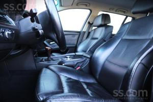 Grey BMW 520 2009 in Riga, with an engine capacity of 2.00 L and mileage of 286 thousand km for 4495 €, photo 13 on AUTOMOTO.COM.LV