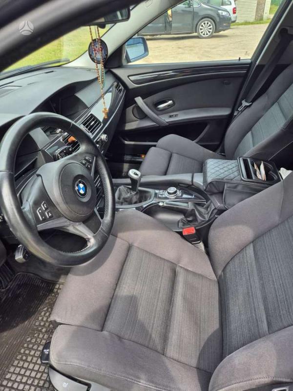 Pelēks BMW 520 2009 Marijampole, ar dzinēja tilpumu 2.00 L un nobraukumu 320 tūkst. km par 2900 €, foto 1 vietnē AUTOMOTO.COM.LV