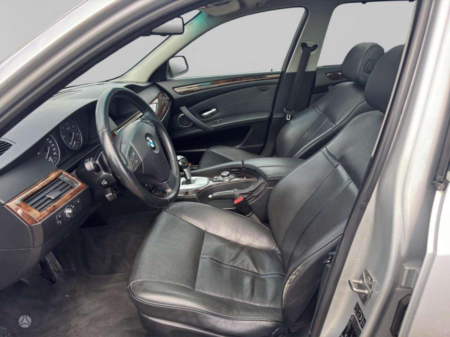 Pelēks BMW 520 2009 Kauņa, ar dzinēja tilpumu 2.00 L un nobraukumu 305 tūkst. km par 5290 €, foto 10 vietnē AUTOMOTO.COM.LV