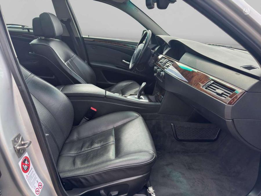 Pelēks BMW 520 2009 Kauņa, ar dzinēja tilpumu 2.00 L un nobraukumu 305 tūkst. km par 5290 €, foto 15 vietnē AUTOMOTO.COM.LV