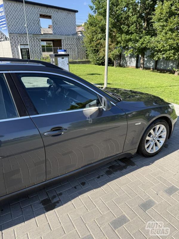 Grey BMW 520 2009 in Silale, with an engine capacity of 2.00 L and mileage of 363 thousand km for 4350 €, photo 9 on AUTOMOTO.COM.LV