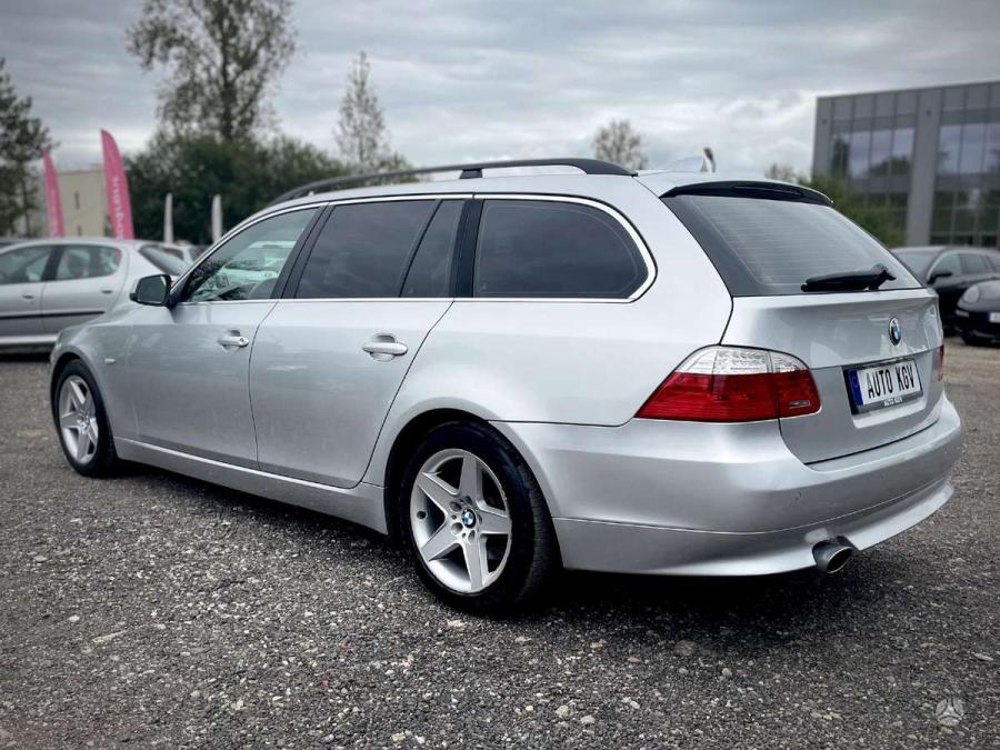 Pelēks BMW 520 2010 Viļņa, ar dzinēja tilpumu 2.00 L un nobraukumu 310 tūkst. km par 5499 €, foto 3 vietnē AUTOMOTO.COM.LV