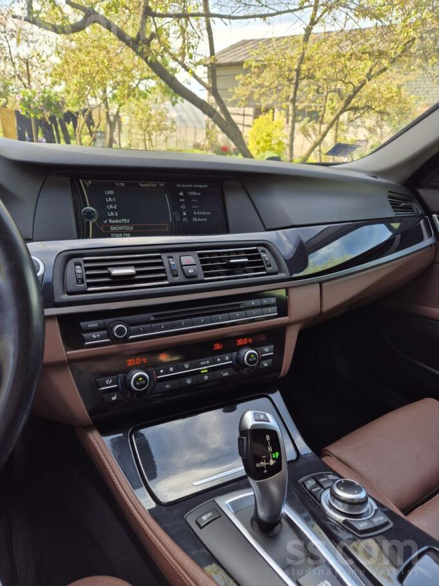 Grey BMW 520 2010 in Madona, with an engine capacity of 2.00 L and mileage of 327 thousand km for 7100 €, photo 6 on AUTOMOTO.COM.LV