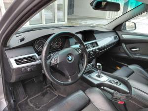 Grey BMW 520 2010 in Vilnius, with an engine capacity of 2.00 L and mileage of 271 thousand km for 5700 €, photo 8 on AUTOMOTO.COM.LV