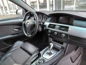 Grey BMW 520 2010 in Vilnius, with an engine capacity of 2.00 L and mileage of 271 thousand km for 5700 €, photo 14 on AUTOMOTO.COM.LV