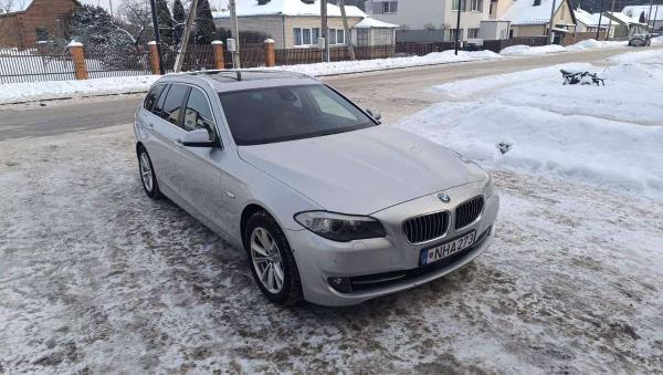 Pelēks BMW 520 2010 Alīta, ar dzinēja tilpumu 2.00 L un nobraukumu 310 tūkst. km par 8500 €, foto 1 vietnē AUTOMOTO.COM.LV