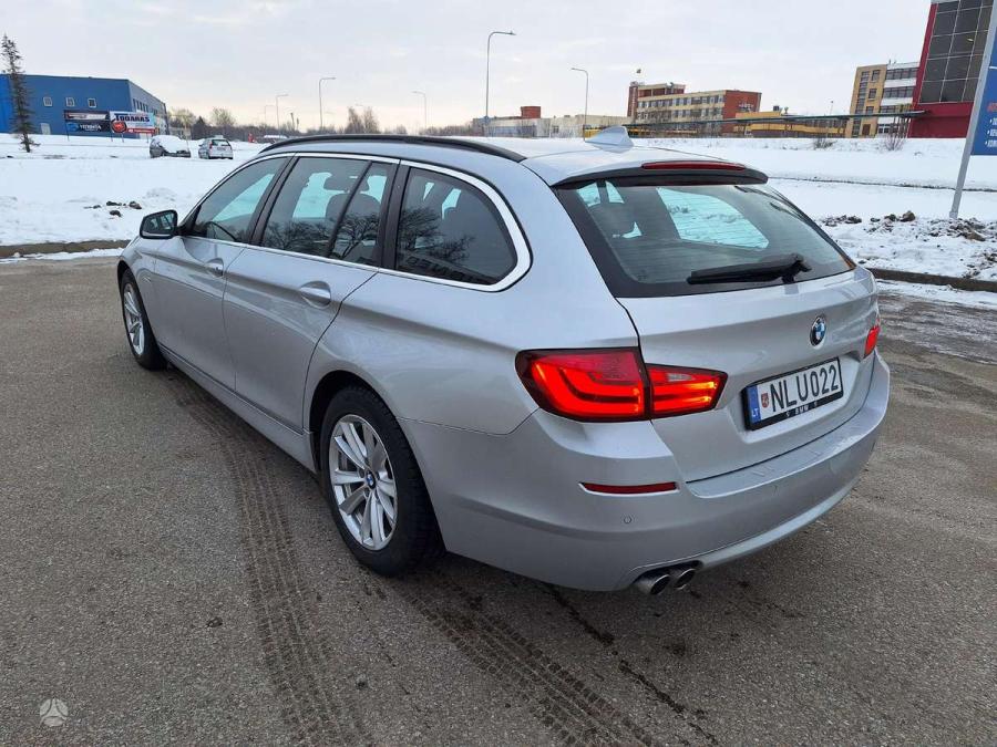 Grey BMW 520 2010 in Panevezys, with an engine capacity of 2.00 L and mileage of 280 thousand km for 5500 €, photo 4 on AUTOMOTO.COM.LV