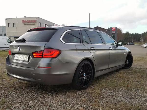 Grey BMW 520 2010 in Kuldiga, with an engine capacity of 2.00 L and mileage of 226 thousand km for 9800 €, photo 2 on AUTOMOTO.COM.LV