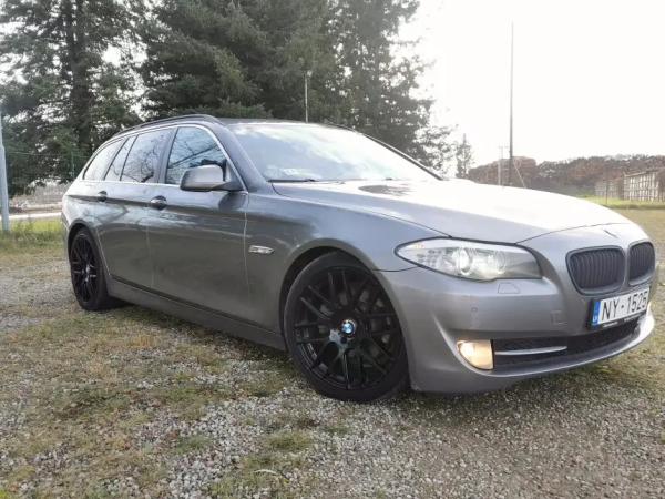 Grey BMW 520 2010 in Kuldiga, with an engine capacity of 2.00 L and mileage of 226 thousand km for 9800 €, photo 3 on AUTOMOTO.COM.LV