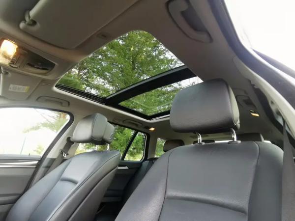 Grey BMW 520 2010 in Kuldiga, with an engine capacity of 2.00 L and mileage of 226 thousand km for 9800 €, photo 9 on AUTOMOTO.COM.LV