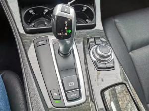 Pelēks BMW 520 2010 Kuldīga, ar dzinēja tilpumu 2.00 L un nobraukumu 226 tūkst. km par 9800 €, foto 12 vietnē AUTOMOTO.COM.LV