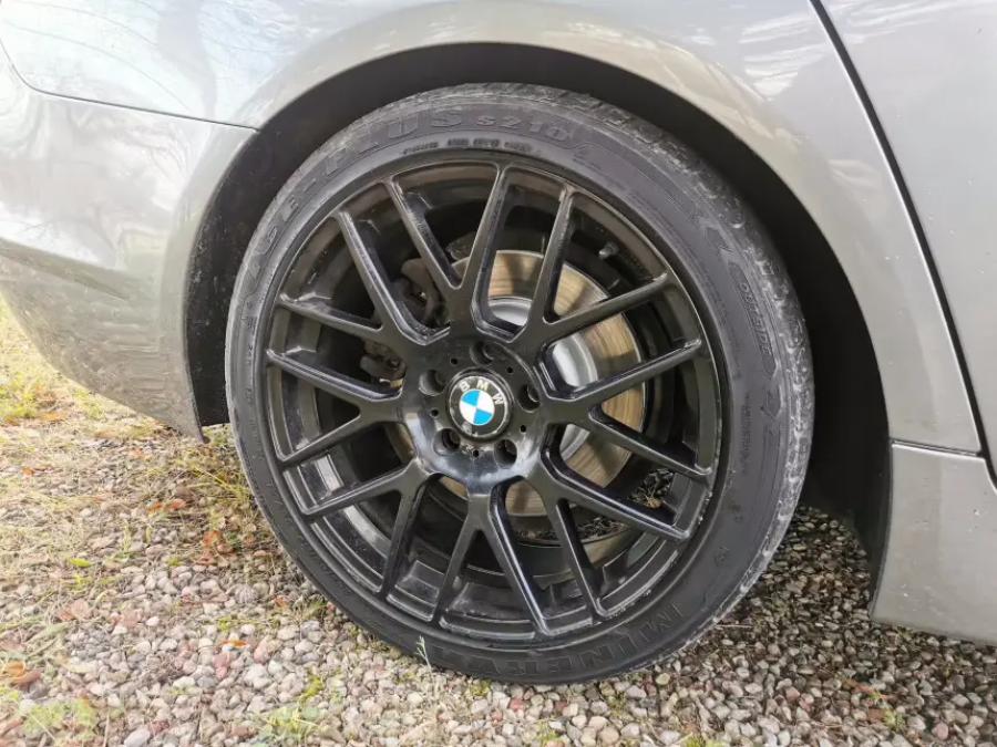 Pelēks BMW 520 2010 Kuldīga, ar dzinēja tilpumu 2.00 L un nobraukumu 226 tūkst. km par 9800 €, foto 23 vietnē AUTOMOTO.COM.LV