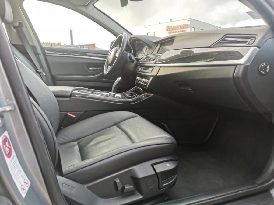Pelēks BMW 520 2010 Rīga, ar dzinēja tilpumu 2.00 L un nobraukumu 226 tūkst. km par 9800 €, foto 24 vietnē AUTOMOTO.COM.LV