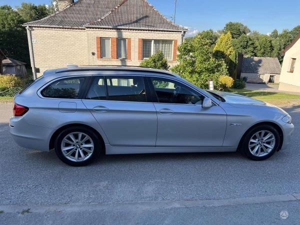 Pelēks BMW 520 2010 Birštonas, ar dzinēja tilpumu 2.00 L un nobraukumu 220 tūkst. km par 7650 €, foto 2 vietnē AUTOMOTO.COM.LV