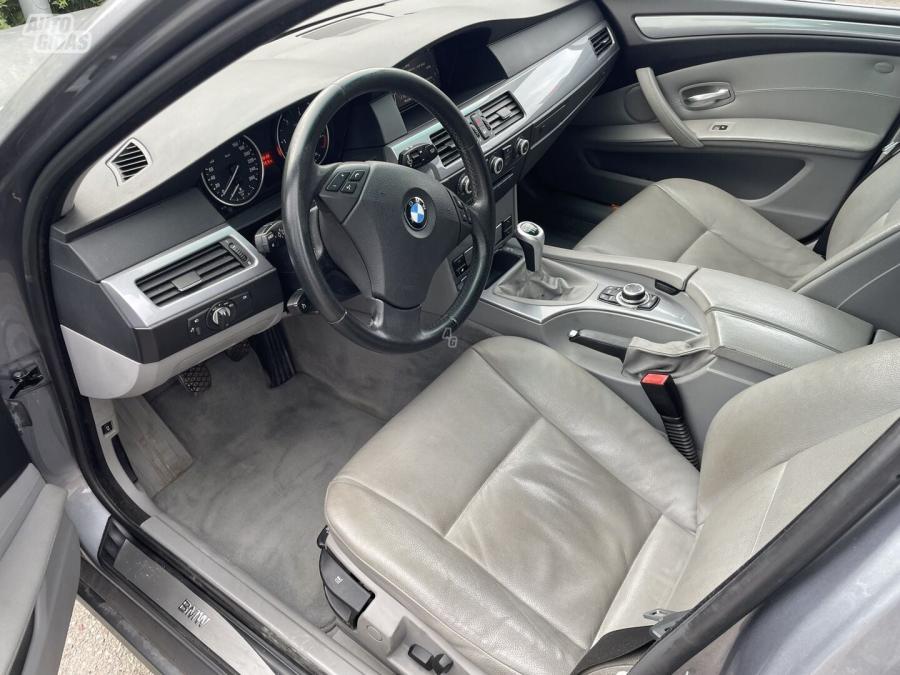 Grey BMW 520 2010 in Kaunas, with an engine capacity of 2.00 L and mileage of 357 thousand km for 3100 €, photo 11 on AUTOMOTO.COM.LV