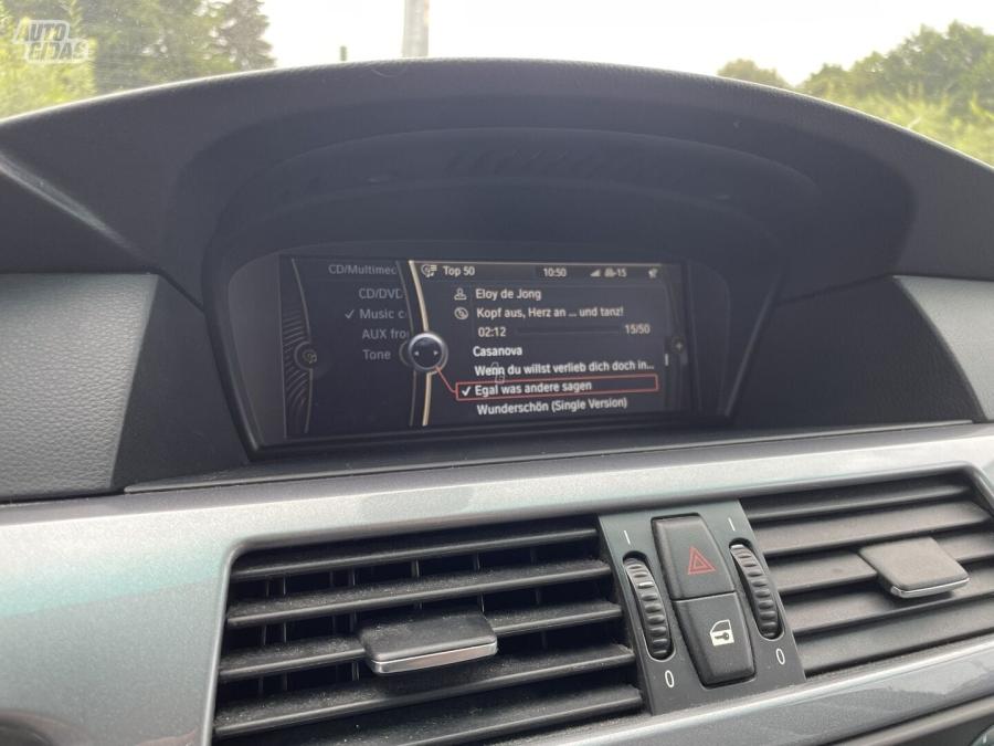 Grey BMW 520 2010 in Kaunas, with an engine capacity of 2.00 L and mileage of 357 thousand km for 3100 €, photo 14 on AUTOMOTO.COM.LV