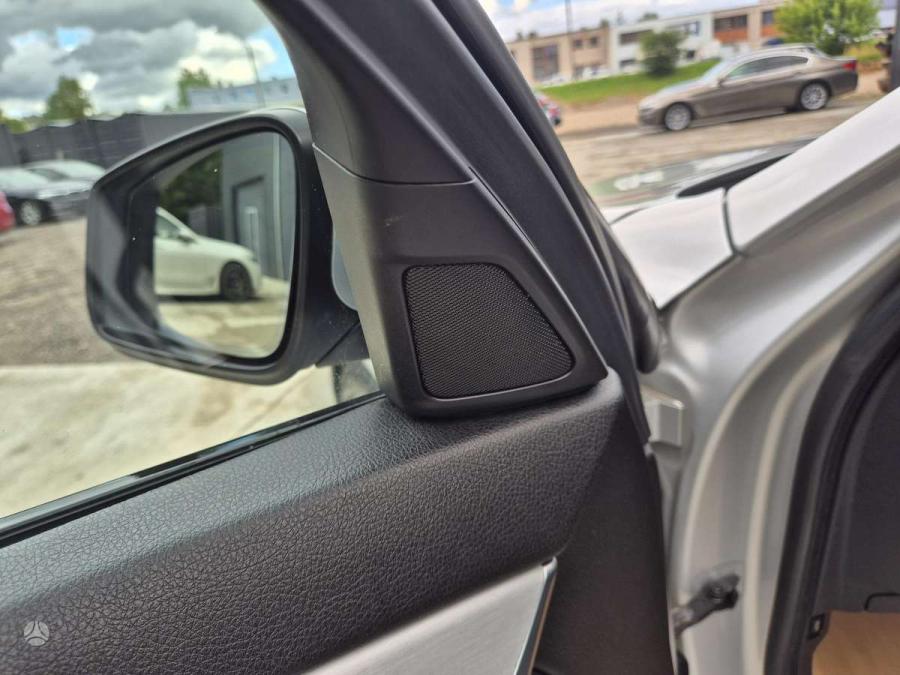 Grey BMW 520 2010 in Utena, with an engine capacity of 2.00 L and mileage of 390 thousand km for 7490 €, photo 14 on AUTOMOTO.COM.LV