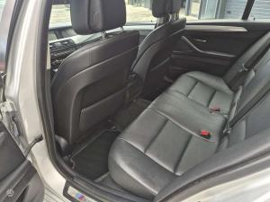 Grey BMW 520 2010 in Utena, with an engine capacity of 2.00 L and mileage of 390 thousand km for 7490 €, photo 15 on AUTOMOTO.COM.LV