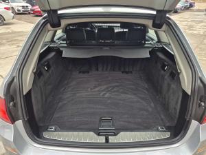 Grey BMW 520 2010 in Utena, with an engine capacity of 2.00 L and mileage of 390 thousand km for 7490 €, photo 23 on AUTOMOTO.COM.LV