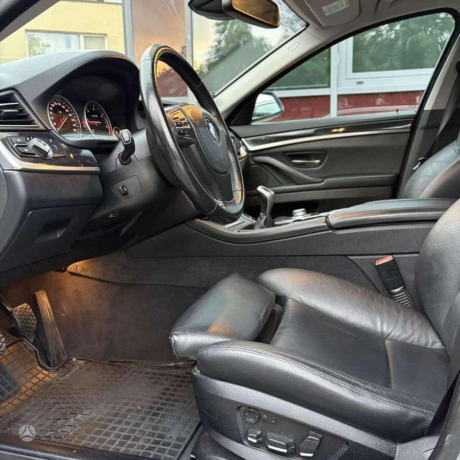 Grey BMW 520 2010 in Kaisiadorys, with an engine capacity of 2.00 L and mileage of 320 thousand km for 5000 €, photo 18 on AUTOMOTO.COM.LV
