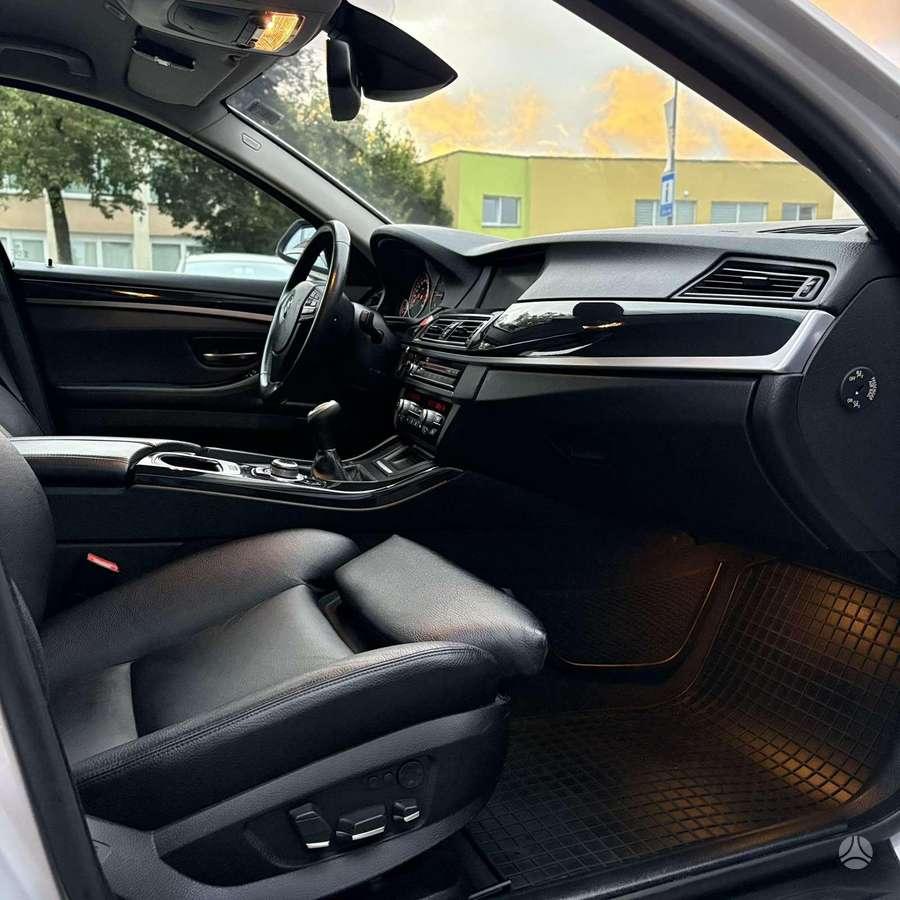 Grey BMW 520 2010 in Kaisiadorys, with an engine capacity of 2.00 L and mileage of 320 thousand km for 5000 €, photo 22 on AUTOMOTO.COM.LV