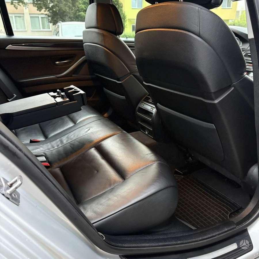 Grey BMW 520 2010 in Kaisiadorys, with an engine capacity of 2.00 L and mileage of 320 thousand km for 5000 €, photo 25 on AUTOMOTO.COM.LV
