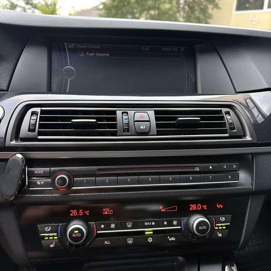 Grey BMW 520 2010 in Kaisiadorys, with an engine capacity of 2.00 L and mileage of 320 thousand km for 5000 €, photo 27 on AUTOMOTO.COM.LV