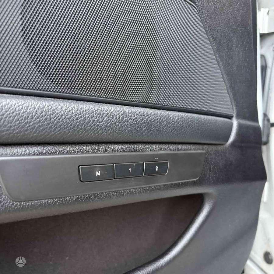 Grey BMW 520 2010 in Kaisiadorys, with an engine capacity of 2.00 L and mileage of 320 thousand km for 5000 €, photo 32 on AUTOMOTO.COM.LV