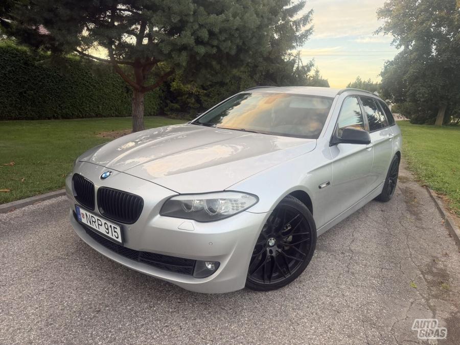 Grey BMW 520 2010 in Vilnius, with an engine capacity of 2.00 L and mileage of 375 thousand km for 5700 €, photo 1 on AUTOMOTO.COM.LV