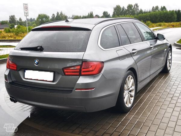 Grey BMW 520 2010 in Vilnius, with an engine capacity of 2.00 L and mileage of 287 thousand km for 7450 €, photo 5 on AUTOMOTO.COM.LV