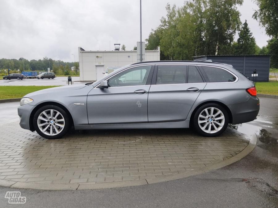 Pelēks BMW 520 2010 Viļņa, ar dzinēja tilpumu 2.00 L un nobraukumu 287 tūkst. km par 7450 €, foto 9 vietnē AUTOMOTO.COM.LV