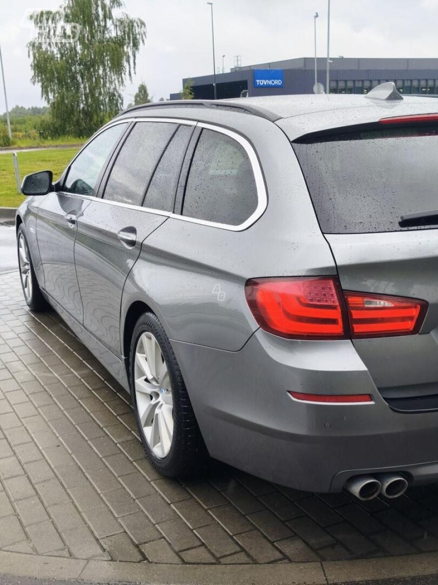 Pelēks BMW 520 2010 Viļņa, ar dzinēja tilpumu 2.00 L un nobraukumu 287 tūkst. km par 7450 €, foto 11 vietnē AUTOMOTO.COM.LV