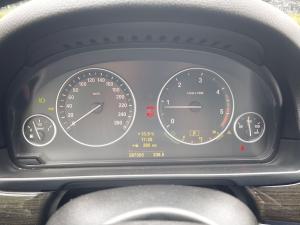 Pelēks BMW 520 2010 Viļņa, ar dzinēja tilpumu 2.00 L un nobraukumu 287 tūkst. km par 7450 €, foto 26 vietnē AUTOMOTO.COM.LV