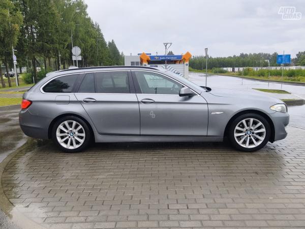 Grey BMW 520 2010 in Vilnius, with an engine capacity of 2.00 L and mileage of 287 thousand km for 7450 €, photo 4 on AUTOMOTO.COM.LV