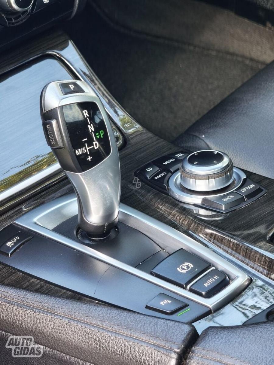 Grey BMW 520 2010 in Vilnius, with an engine capacity of 2.00 L and mileage of 289 thousand km for 6500 €, photo 31 on AUTOMOTO.COM.LV