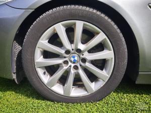 Grey BMW 520 2010 in Vilnius, with an engine capacity of 2.00 L and mileage of 289 thousand km for 6500 €, photo 35 on AUTOMOTO.COM.LV
