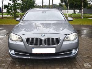 Pelēks BMW 520 2010 Viļņa, ar dzinēja tilpumu 2.00 L un nobraukumu 289 tūkst. km par 6450 €, foto  vietnē AUTOMOTO.COM.LV