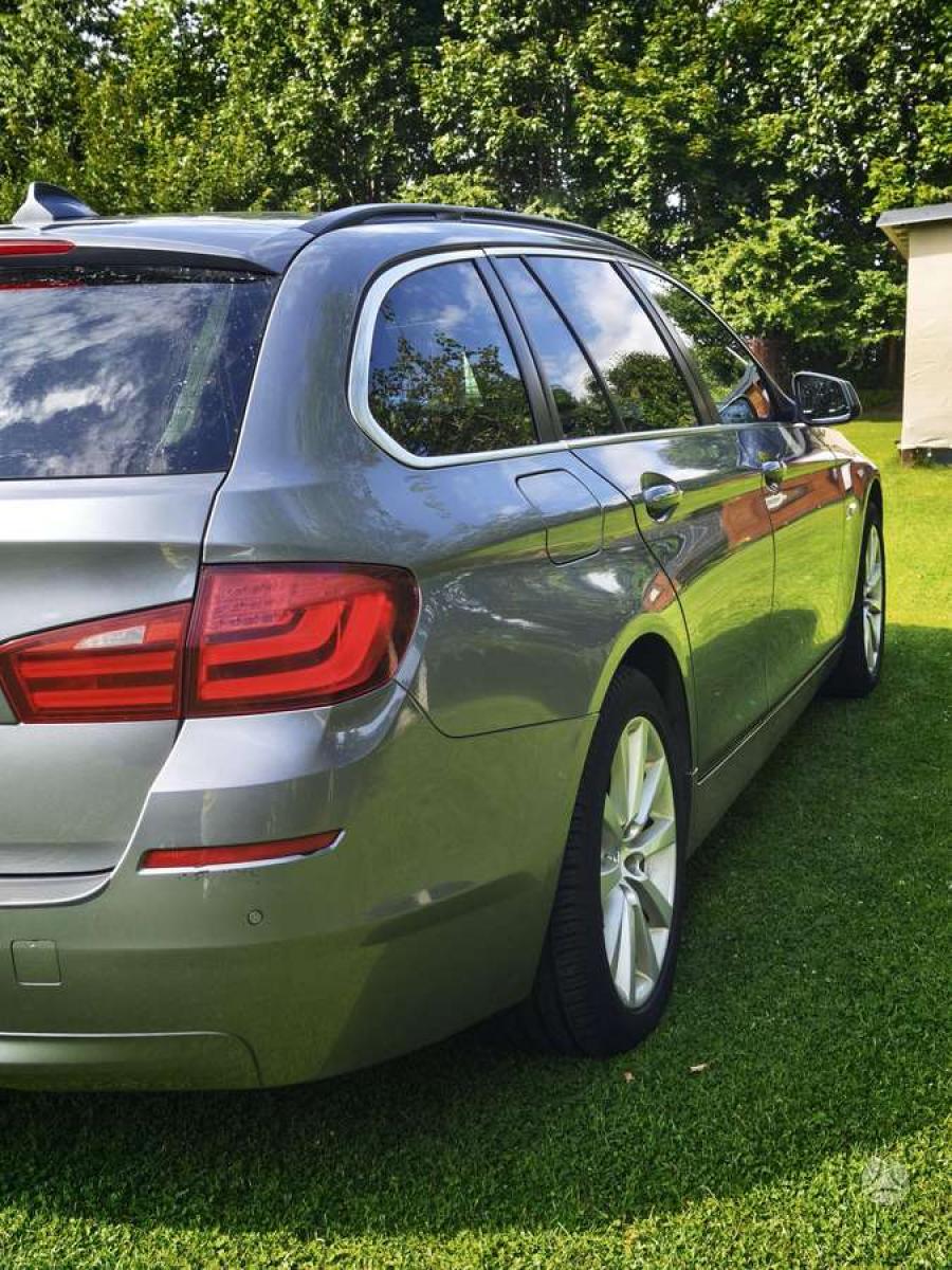 Pelēks BMW 520 2010 Viļņa, ar dzinēja tilpumu 2.00 L un nobraukumu 289 tūkst. km par 5999 €, foto 12 vietnē AUTOMOTO.COM.LV