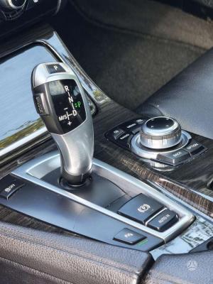 Pelēks BMW 520 2010 Viļņa, ar dzinēja tilpumu 2.00 L un nobraukumu 289 tūkst. km par 5999 €, foto 19 vietnē AUTOMOTO.COM.LV