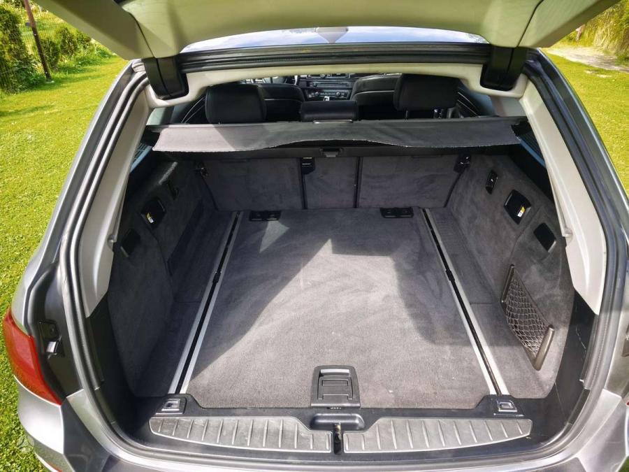 Pelēks BMW 520 2010 Viļņa, ar dzinēja tilpumu 2.00 L un nobraukumu 289 tūkst. km par 5999 €, foto 20 vietnē AUTOMOTO.COM.LV
