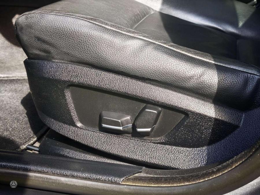 Pelēks BMW 520 2010 Viļņa, ar dzinēja tilpumu 2.00 L un nobraukumu 289 tūkst. km par 5999 €, foto 23 vietnē AUTOMOTO.COM.LV
