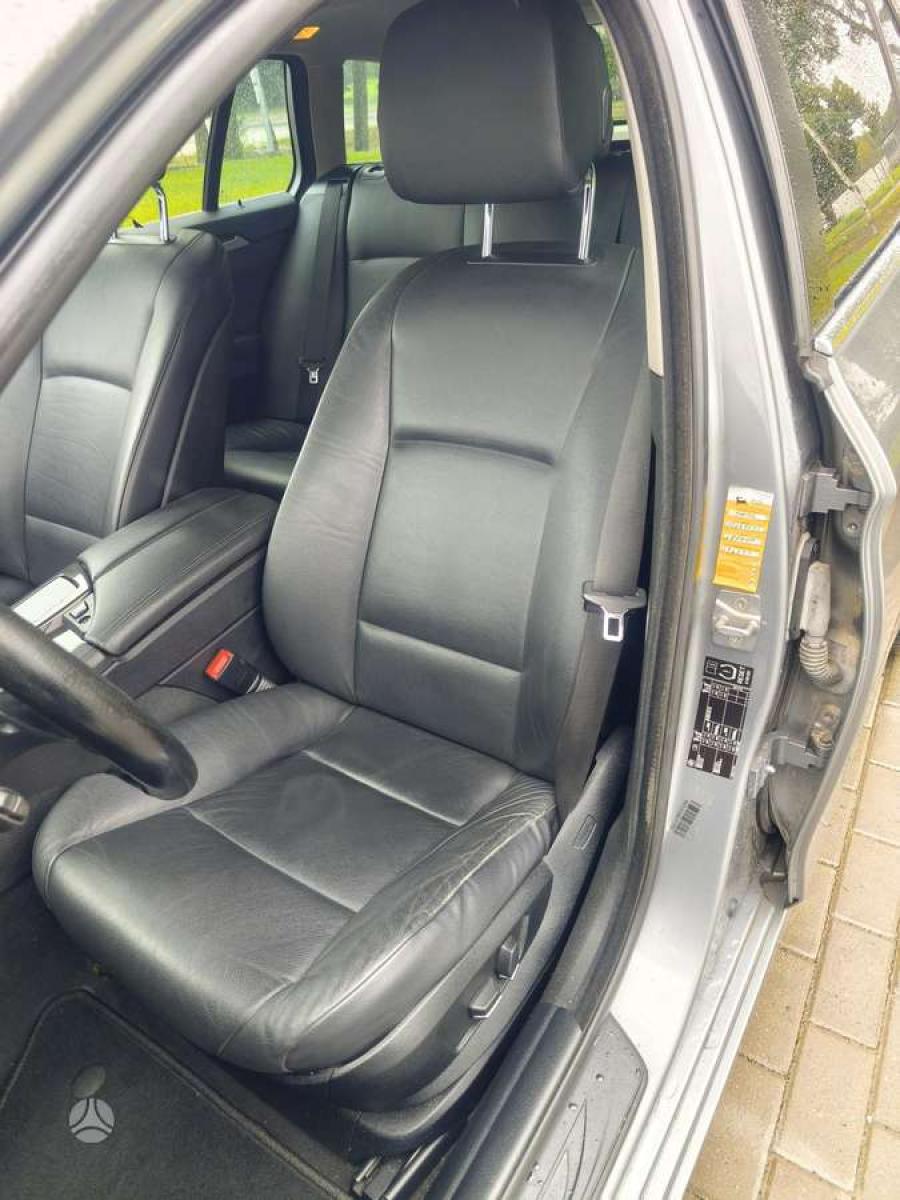Pelēks BMW 520 2010 Viļņa, ar dzinēja tilpumu 2.00 L un nobraukumu 289 tūkst. km par 5999 €, foto 30 vietnē AUTOMOTO.COM.LV