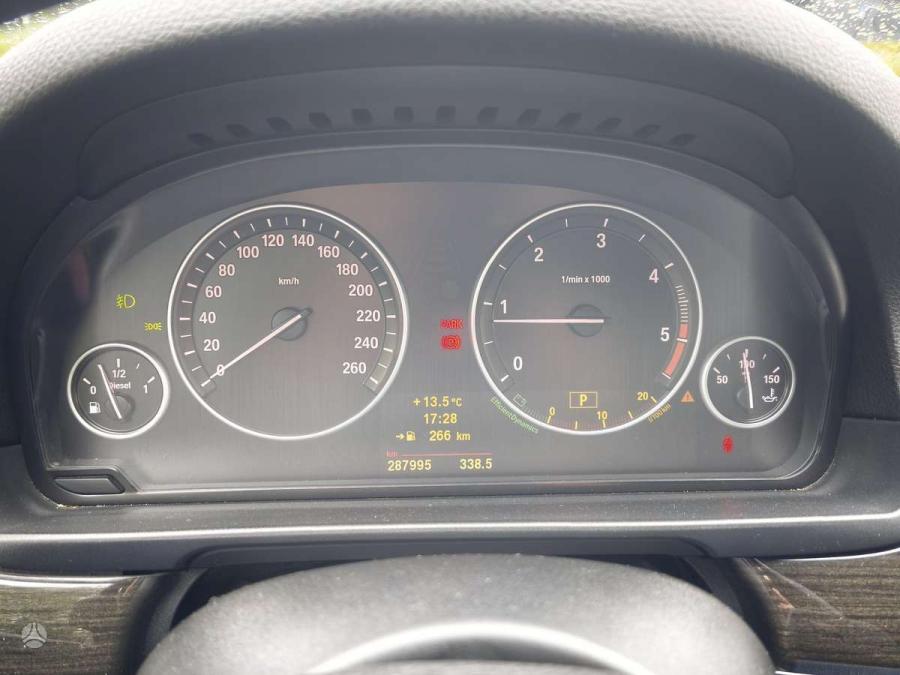 Pelēks BMW 520 2010 Viļņa, ar dzinēja tilpumu 2.00 L un nobraukumu 289 tūkst. km par 5999 €, foto 35 vietnē AUTOMOTO.COM.LV