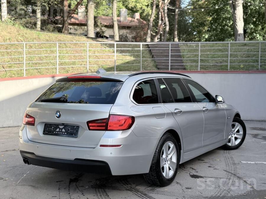 Pelēks BMW 520 2010 Rīga, ar dzinēja tilpumu 2.00 L un nobraukumu 303 tūkst. km par 6350 €, foto 4 vietnē AUTOMOTO.COM.LV
