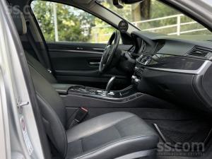 Pelēks BMW 520 2010 Rīga, ar dzinēja tilpumu 2.00 L un nobraukumu 303 tūkst. km par 6350 €, foto 7 vietnē AUTOMOTO.COM.LV