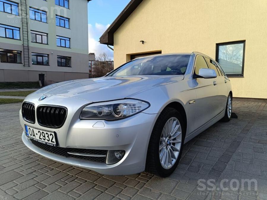 Pelēks BMW 520 2011 Jelgava, ar dzinēja tilpumu 2.00 L un nobraukumu 292 tūkst. km par 2650 €, foto 1 vietnē AUTOMOTO.COM.LV