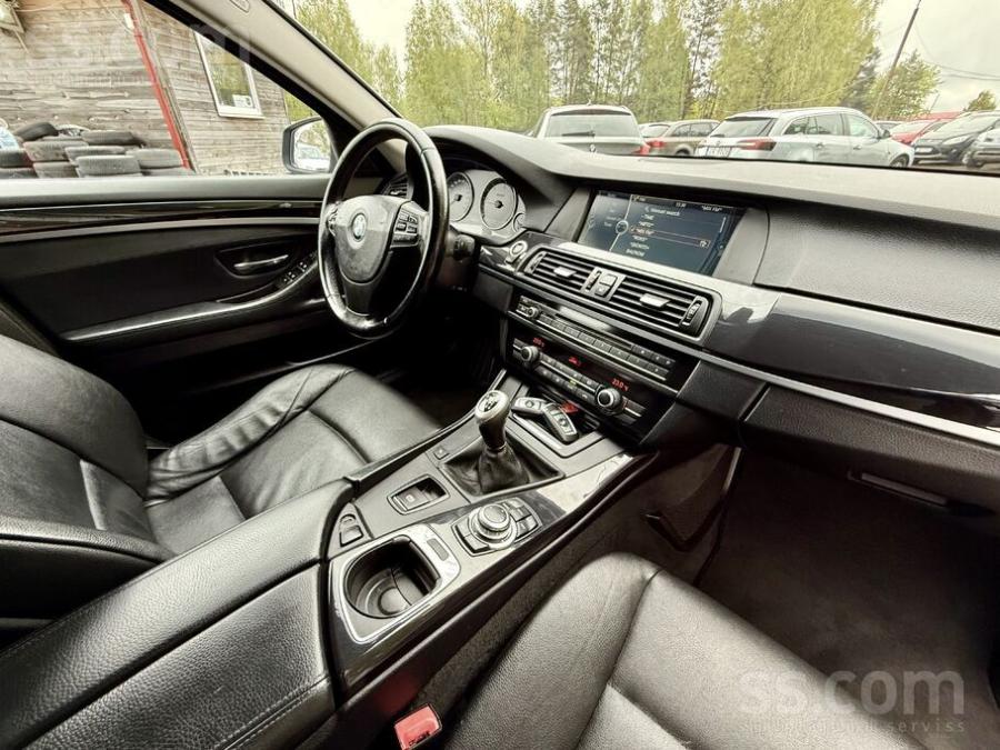 Pelēks BMW 520 2011 Rīga, ar dzinēja tilpumu 2.00 L un nobraukumu 0 tūkst. km par 5990 €, foto 13 vietnē AUTOMOTO.COM.LV