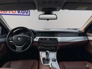 Grey BMW 520 2011 in Kaunas, with an engine capacity of 2.00 L and mileage of 353 thousand km for 8999 €, photo 12 on AUTOMOTO.COM.LV