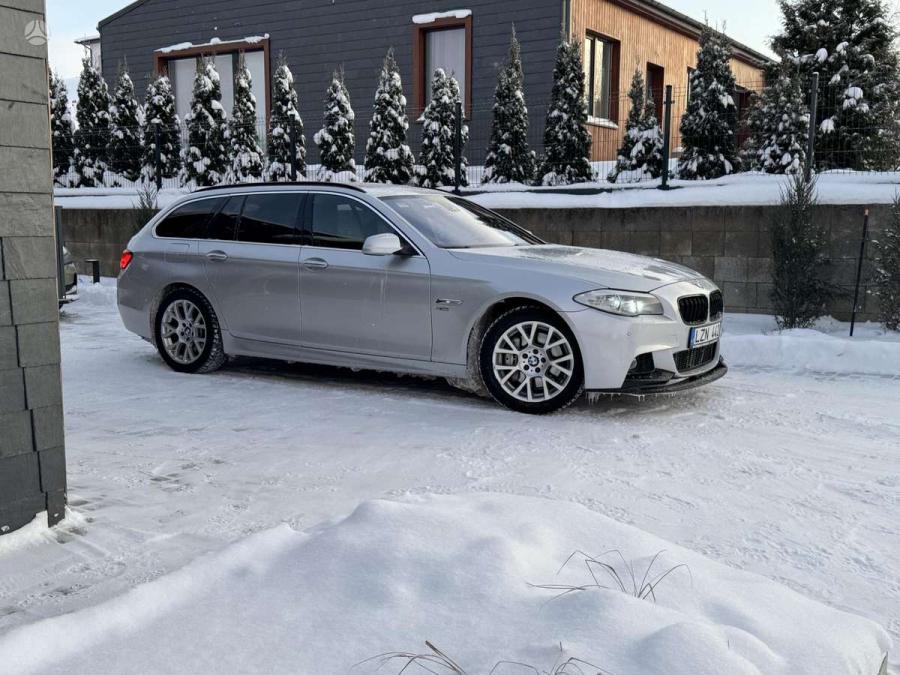 Grey BMW 520 2011 in Vilnius, with an engine capacity of 2.00 L and mileage of 347 thousand km for 11550 €, photo 3 on AUTOMOTO.COM.LV