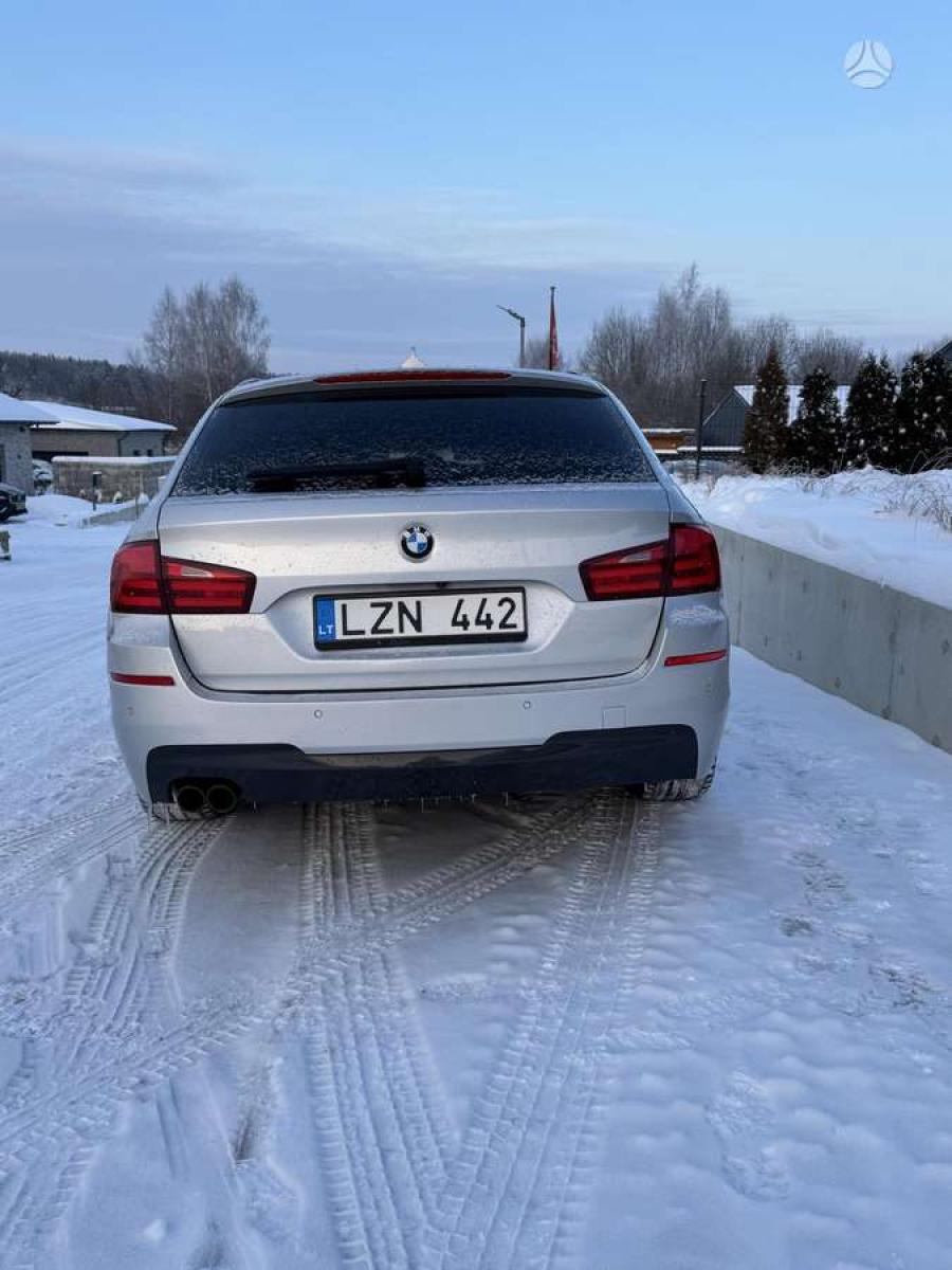 Grey BMW 520 2011 in Vilnius, with an engine capacity of 2.00 L and mileage of 347 thousand km for 11550 €, photo 8 on AUTOMOTO.COM.LV